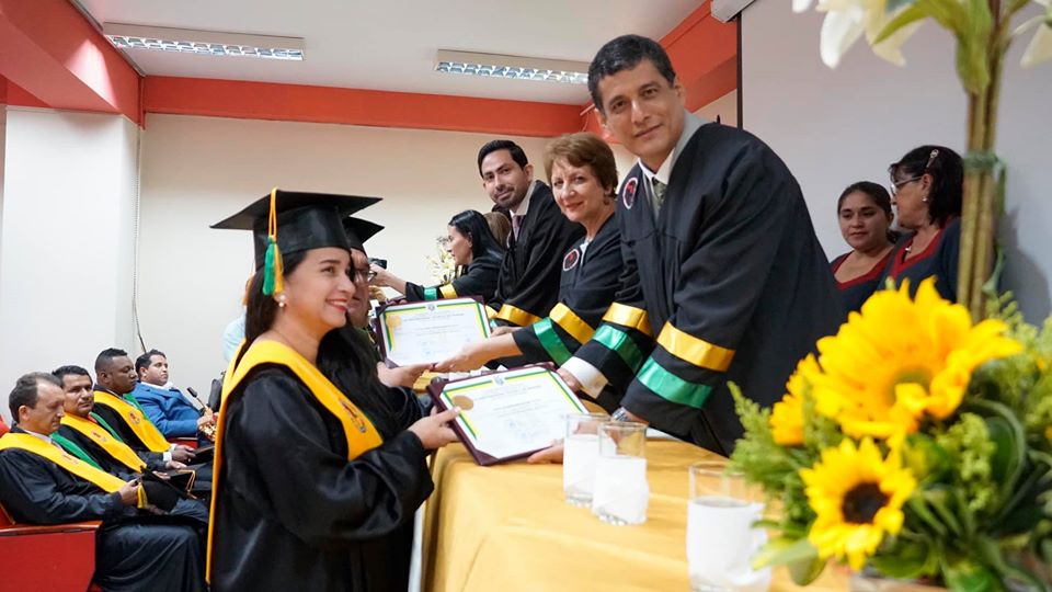 UTM incorpora a 25 nuevos magíster - Manabí Noticias