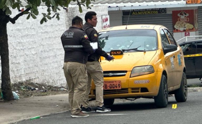 LAMENTABLE | Un muerto y un herido tras ataque de sicarios a taxi en ...
